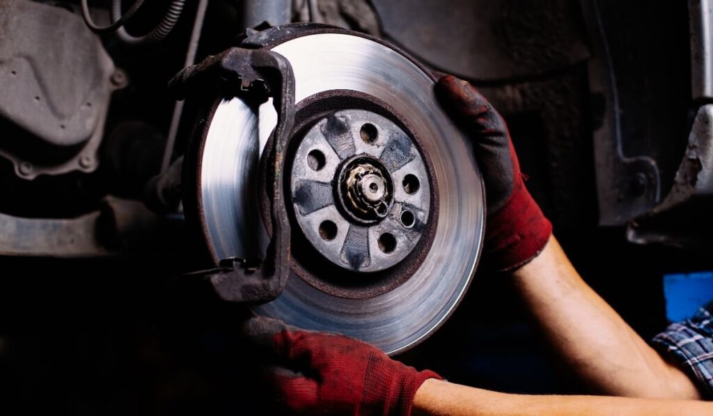 Squeaking Noise While Driving but No Brakes Applied: What Could Be Wrong?