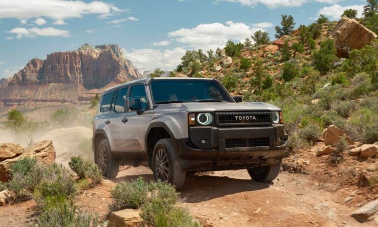 2025 Toyota 4Runner vs 2025 Land Cruiser: Specs, Features, and More